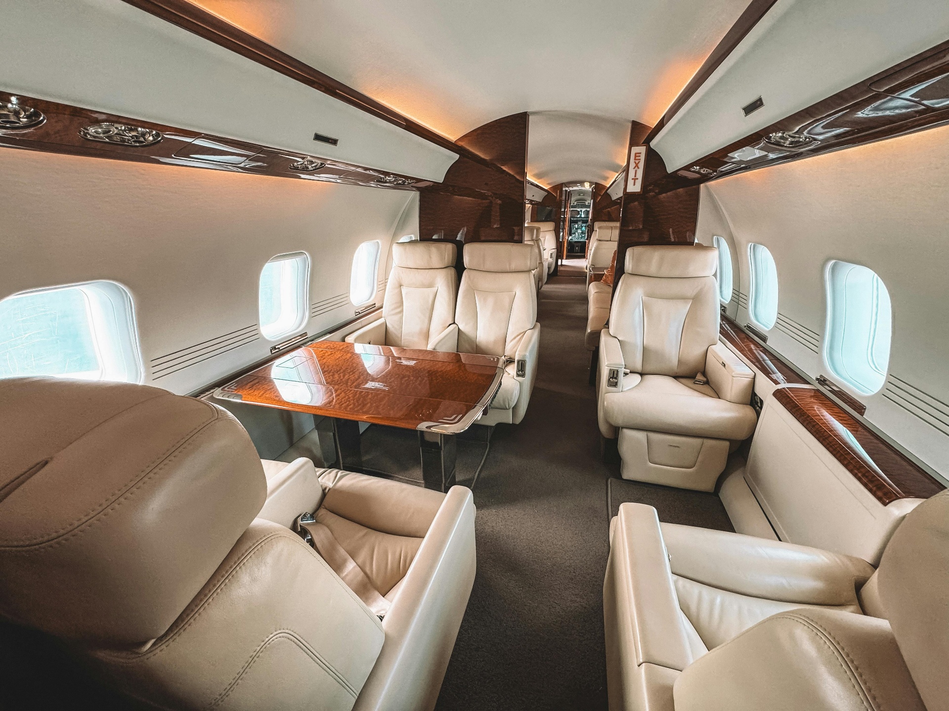 Vip Aviation - Aviação Executiva, Táxi Aéreo e Gestão de Aeronaves no ...